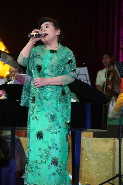 Myanmar Celebrities: Myanmar Music Live Concert 2013- Mar Mar Aye