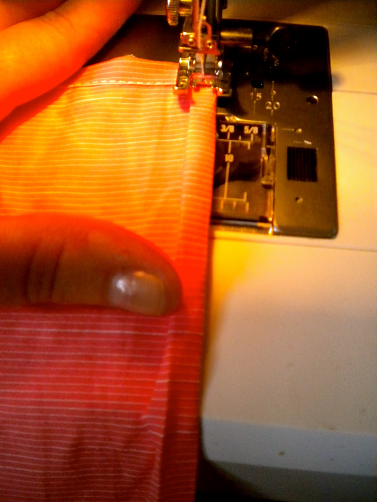 The Curvy Elle: DIY: Jaunty Summer Scarf