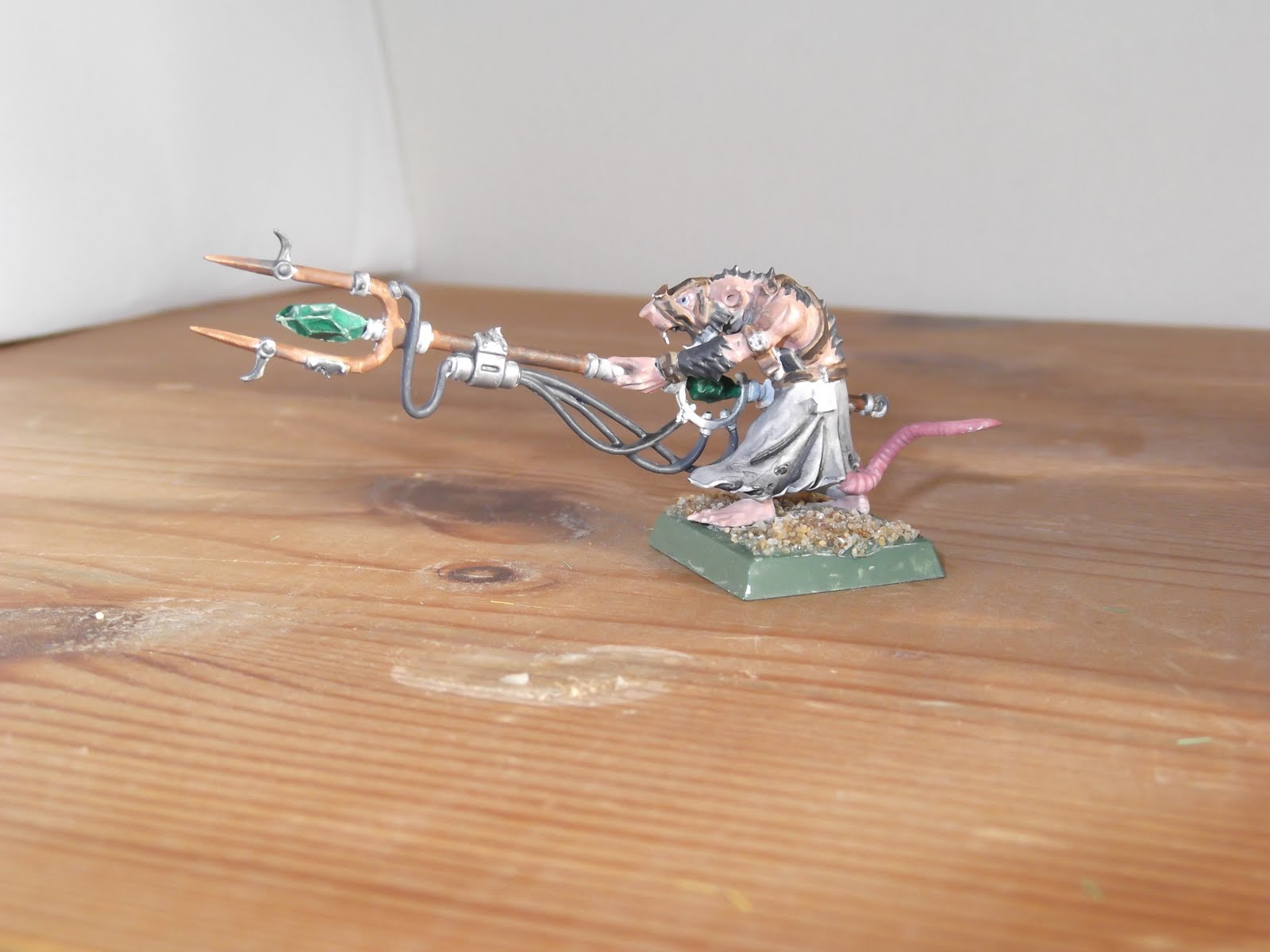 Fine Detail Miniature Painting: Island of blood Rat Ogres and wip Ork ...