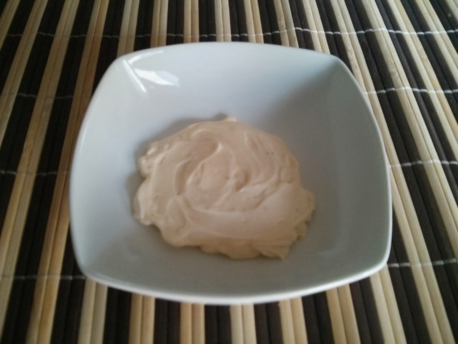 Cinco estrellas y seis tenedores: Mayonesa & Alioli & Salsa rosa