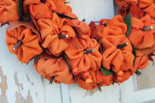 20 North Ora: Halloween Lamp Shade & Pumpkin Wreath