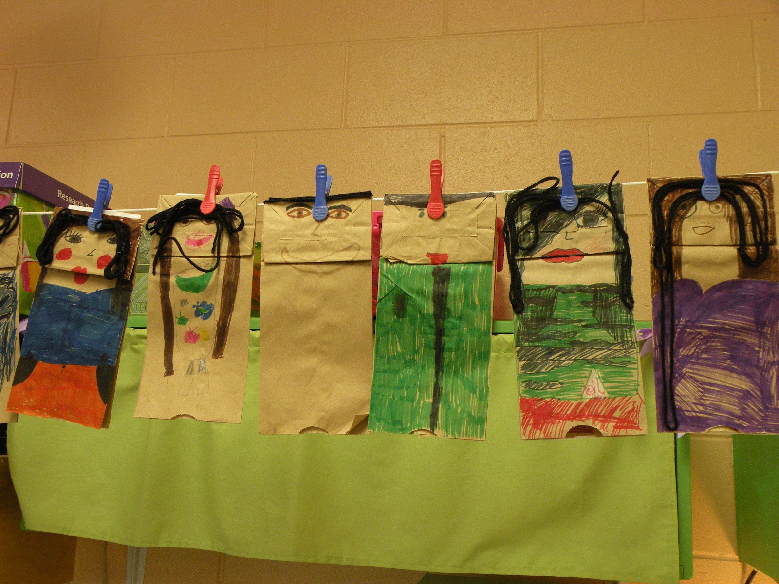 Ms. Wade's Wise Owls: Paper Bag Narratives