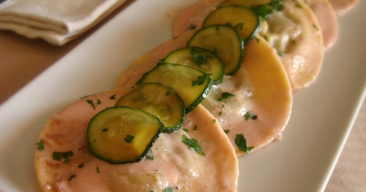 DOLCEmente SALATO: Ravioli ripieni zucchine e salmone