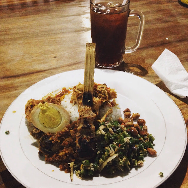 Warung Nasi Ayam Ibu Oki - Nusa Dua, Bali - Travel is my favorite Sport