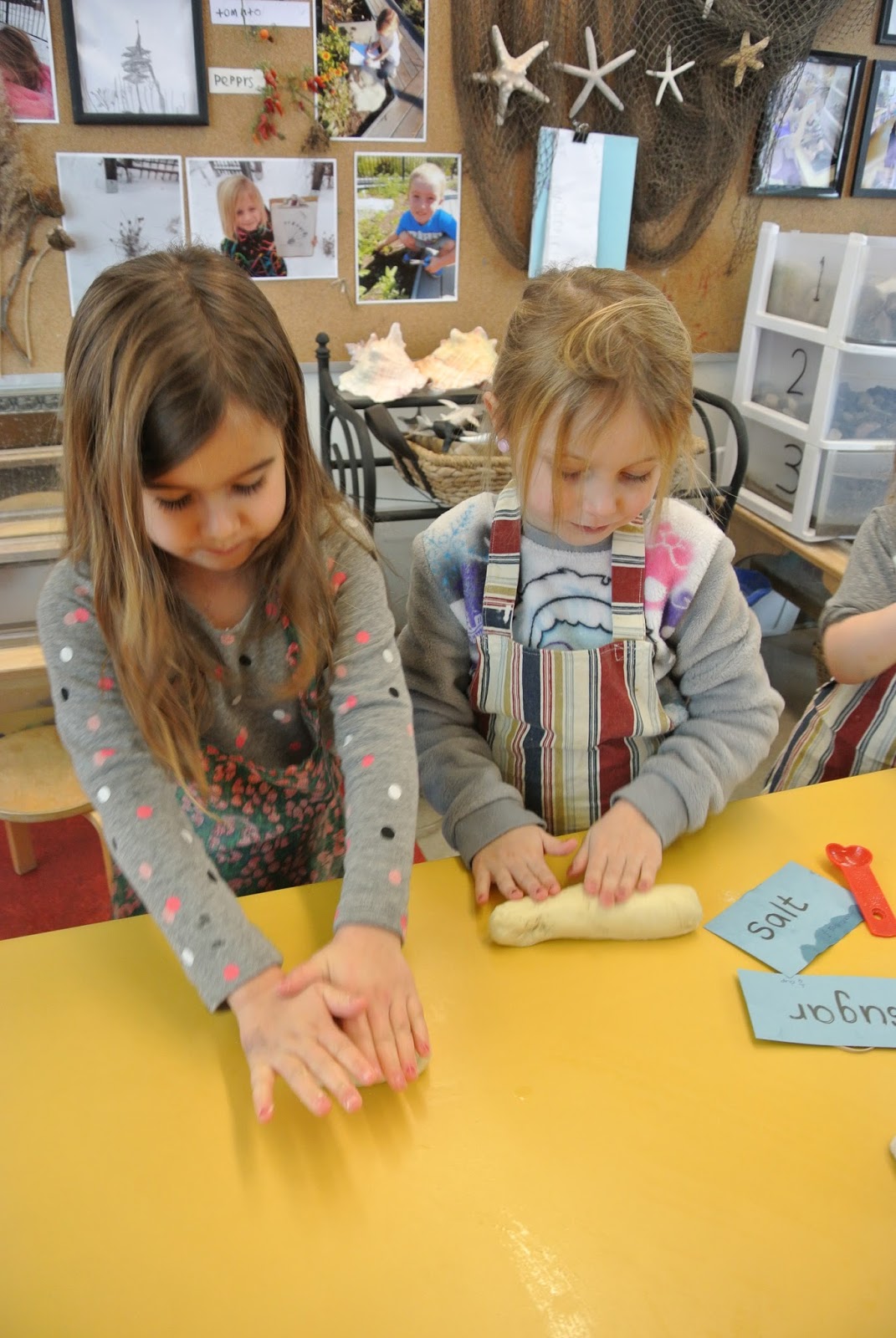 The Wonderful World of Kindergarten: The children make bread