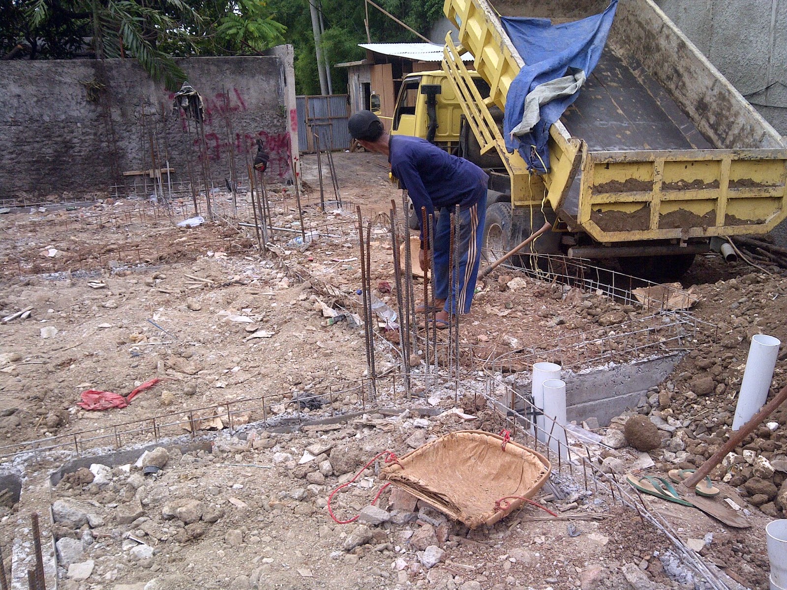 JASA PENGERJAAN URUGAN PUING TANAH URUK DENGAN BAHAN URUK BERBAGAI PILIHAN