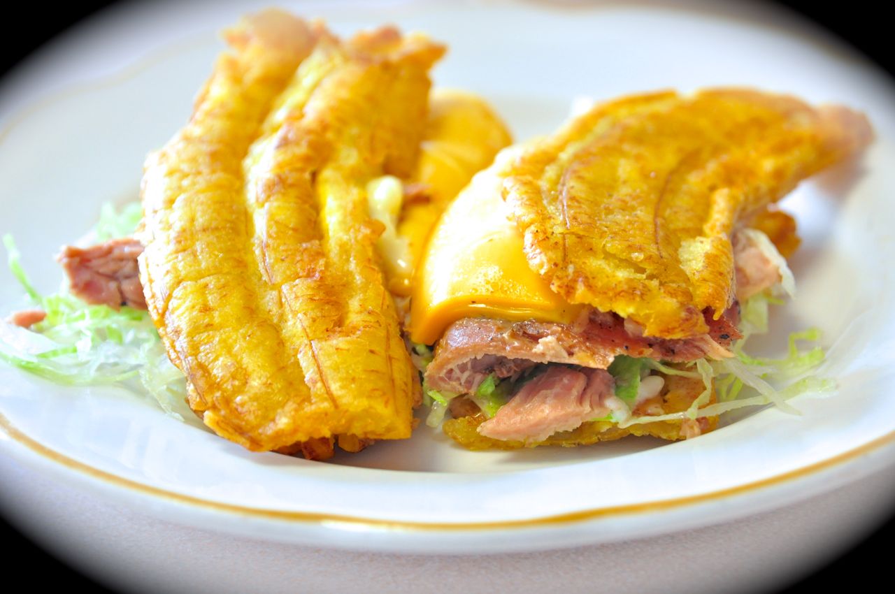 "Off the Eatin' Path with Monte": The Jibarito! My new favorite sandwich.