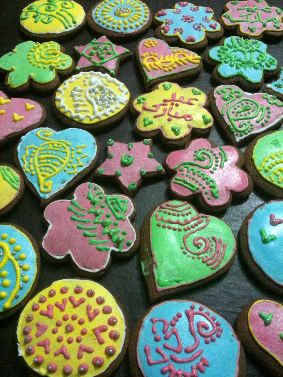 My Passion For Cooking: Mehndi Inspired Chocolate Cookies