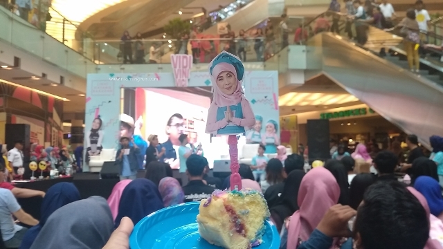 Vidi Vini Vici punya Vidi Aldiano di Surabaya - Niar Ningrum