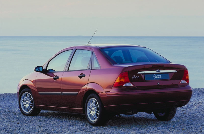 HISTÓRIA EM FOTOS - FORD FOCUS (NA EUROPA)