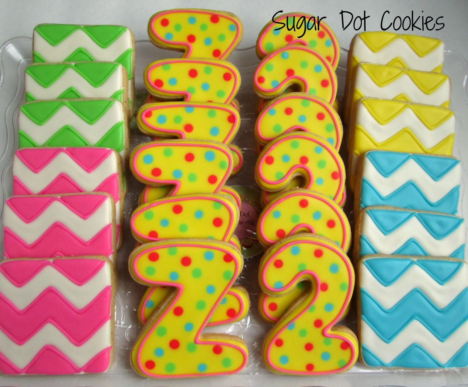 This was my first time decorating a chevron pattern. I was a little ...
