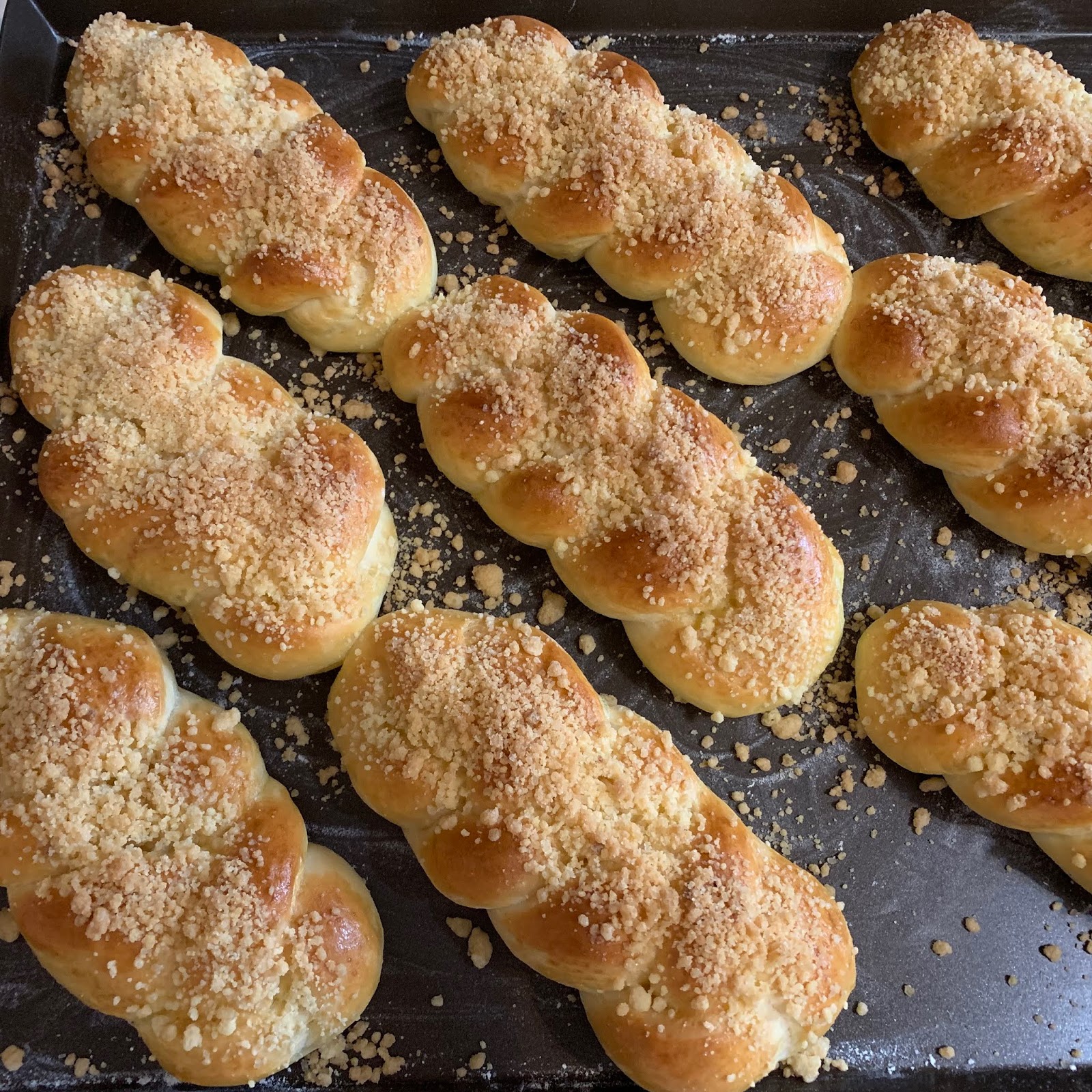 My Mind Patch: Butter Crumb Sweet Corn Bun