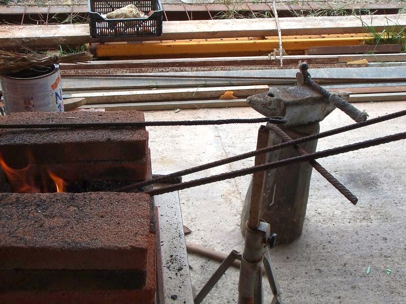 El Taller de la Inventiva: Herramientas basicas para trabajar en la fragua