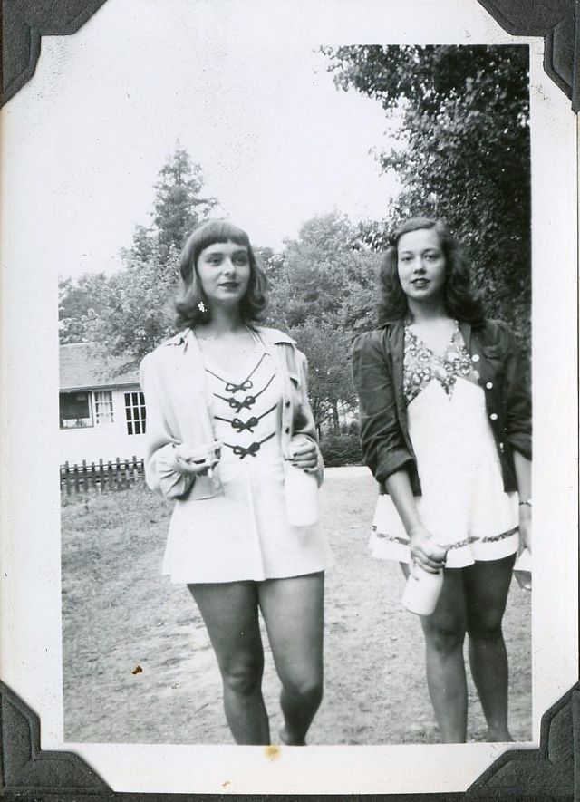 Found Snapshots of Young Women Enjoying Their Summer Holidays in the ...