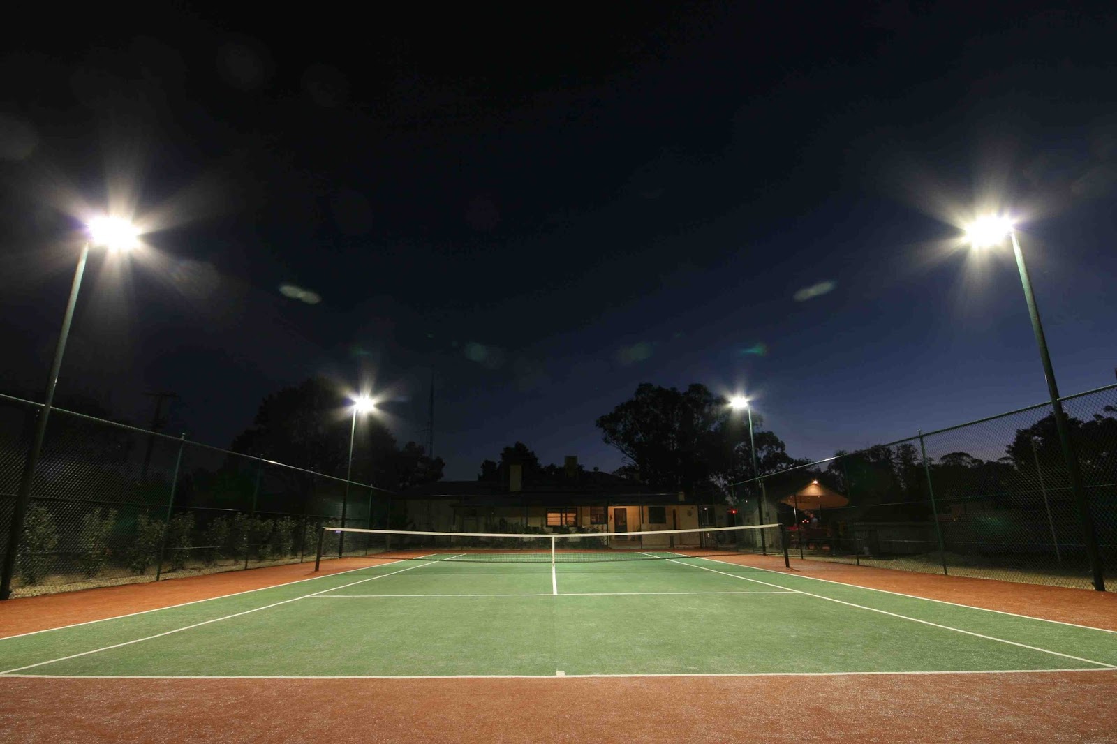 IVisionTech LED Tennis Court Lighting Solution with Asymmetric LED ...
