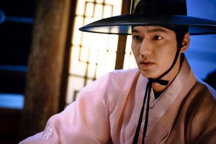 LEE MIN HO CHILE : [FOTOS] LEE MINHO COMO DAM RYEONG EN LEGEND OF THE ...