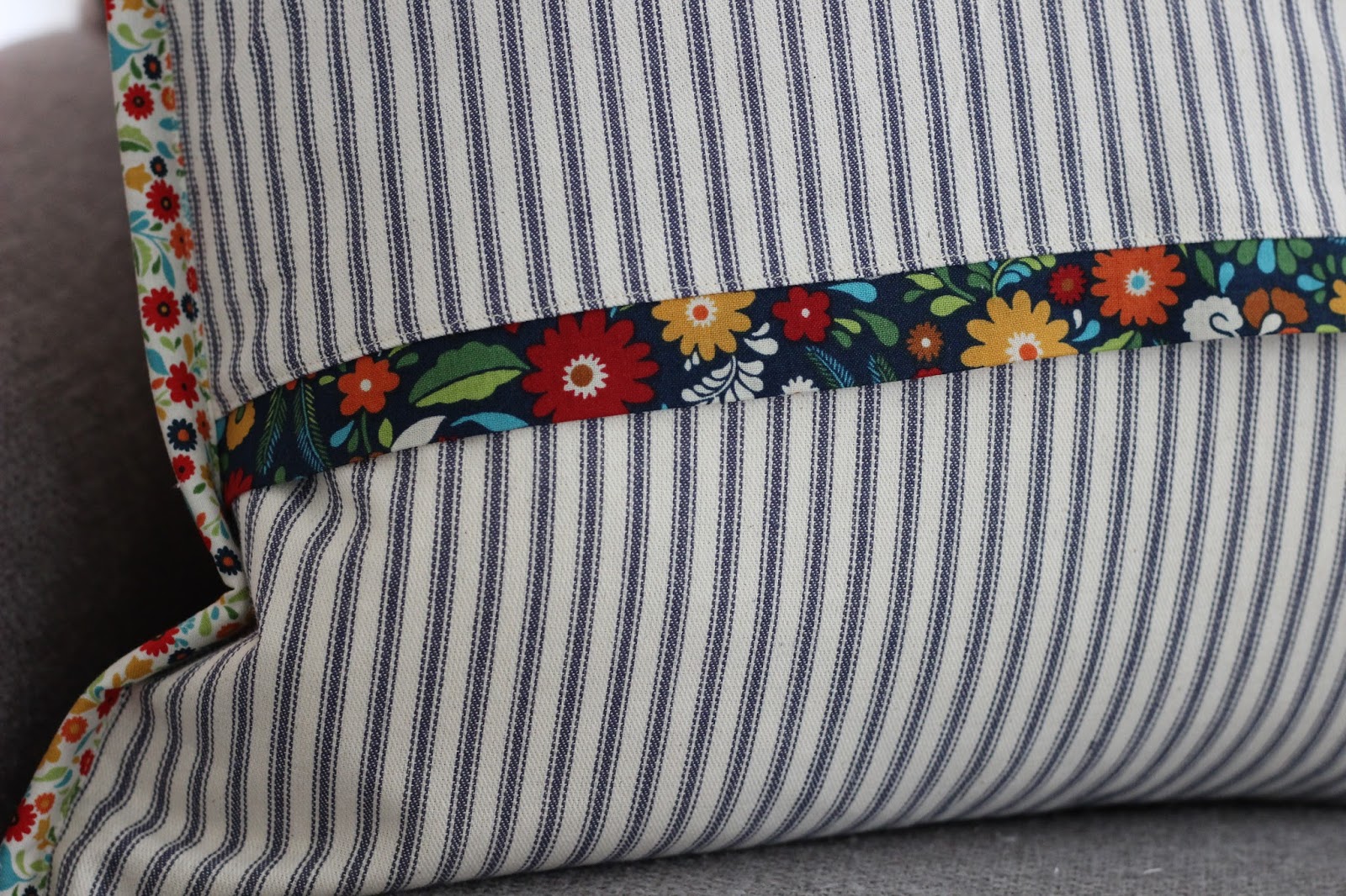 Everyday Celebrations: Tutorial: Tips for Perfect Quilted Pillows