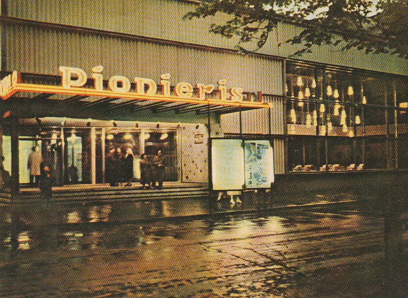 cinepostcards: Pionieris in Riga/Latvia