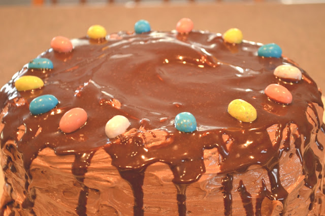 The silver Lining: I'm back, with some ridiculously good cake.