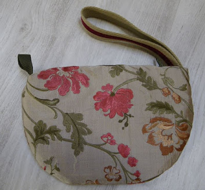 eSheep Designs: New Pattern Release: Retro Reticule