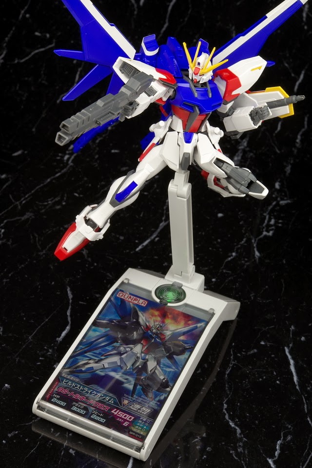 Gundam Meisters: Gundam Build Fighters HG 1/144 Custom Build Action Base
