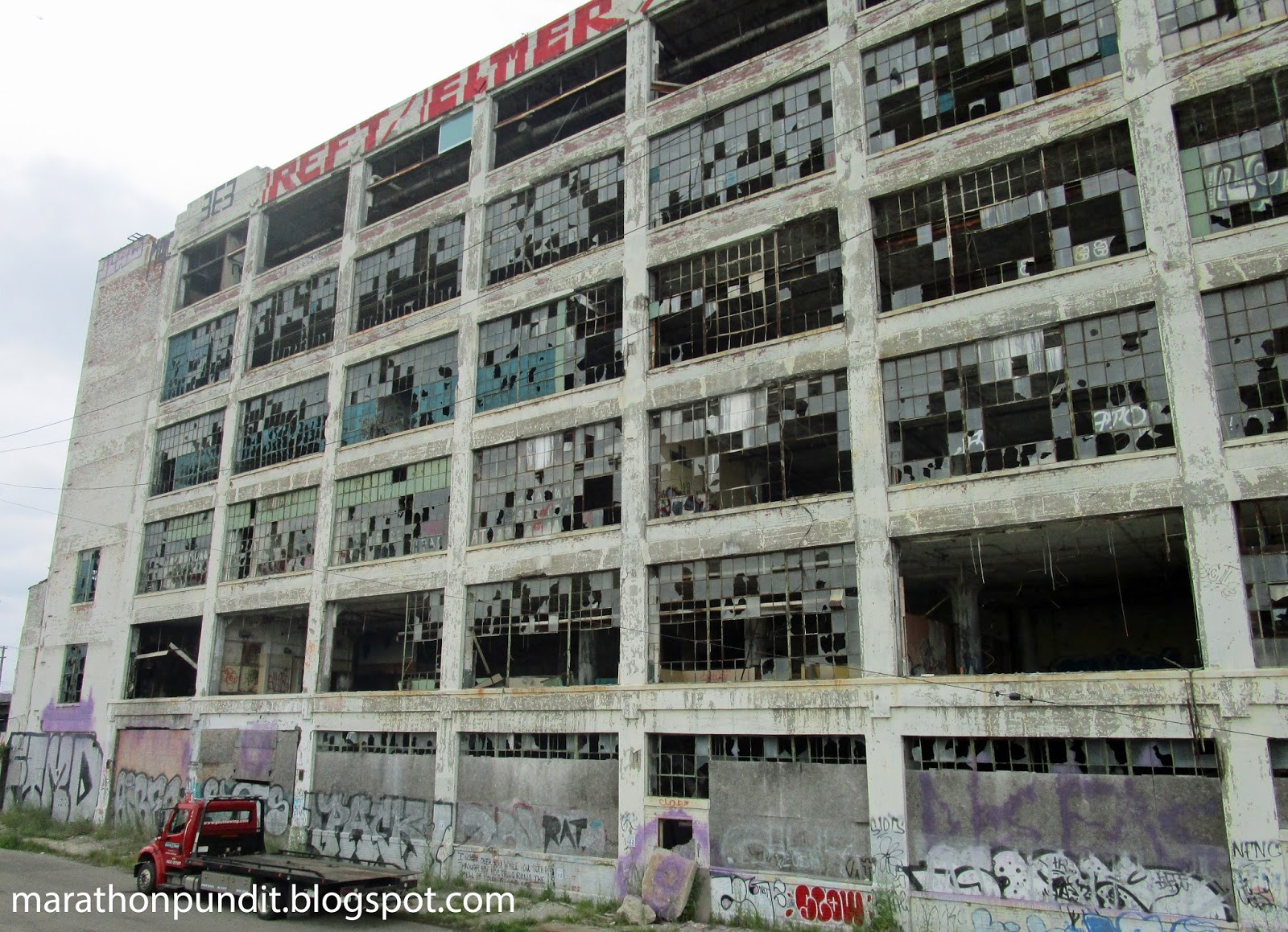 Marathon Pundit: (Photos) Detroit's abandoned Fisher Body 21 plant
