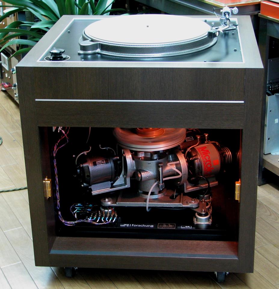 TWOGOODEARS - トゥーグッドイアーズ: Denon DP-26 by Soundlabo