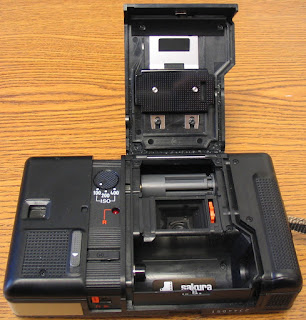 The Chens: The User's Review: Konica AA-35, A Half Frame 35 mm Pocket ...