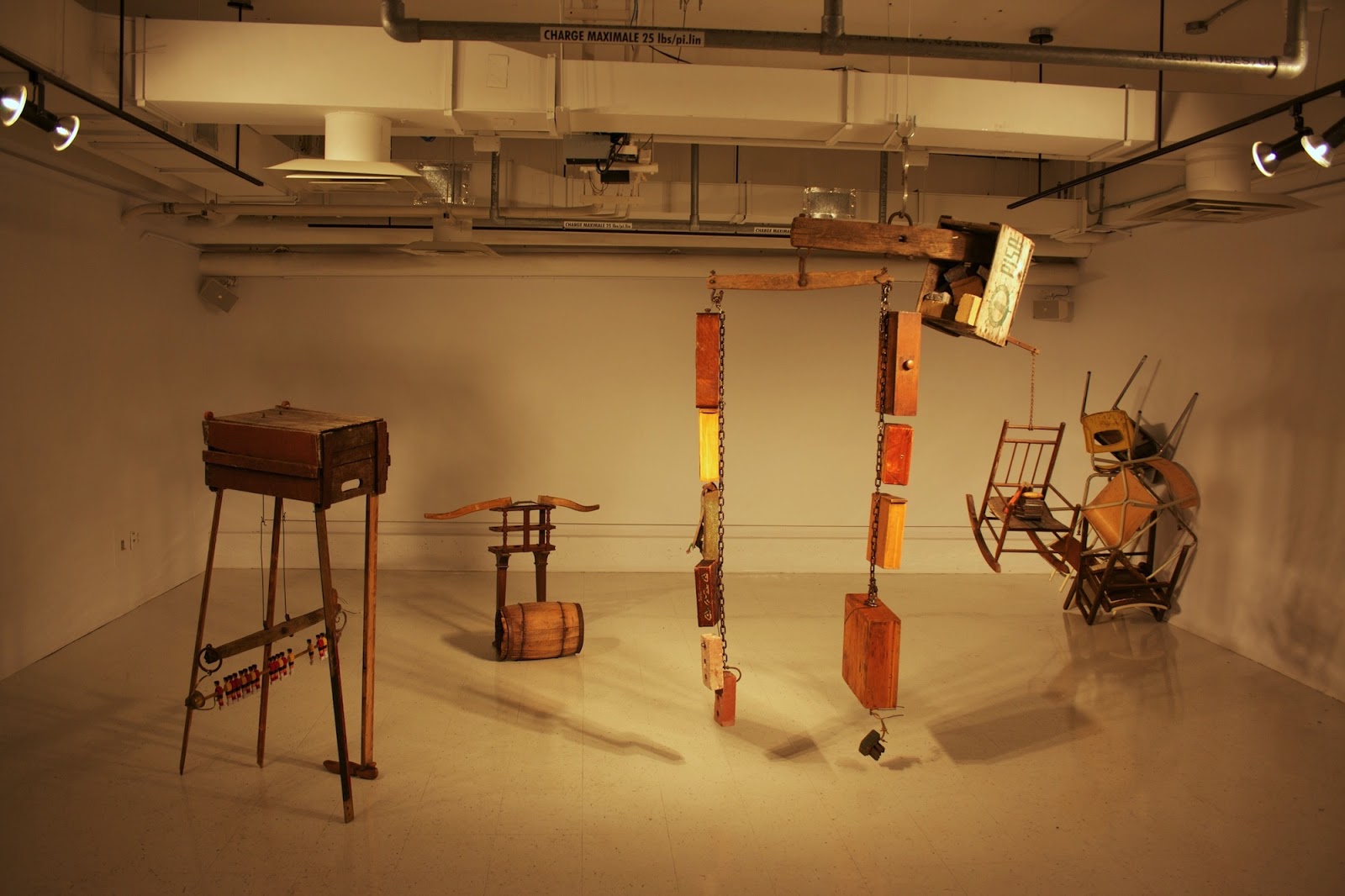 EVOLUTION/REVOLUTION, video installation with stop-motion animation, 2012