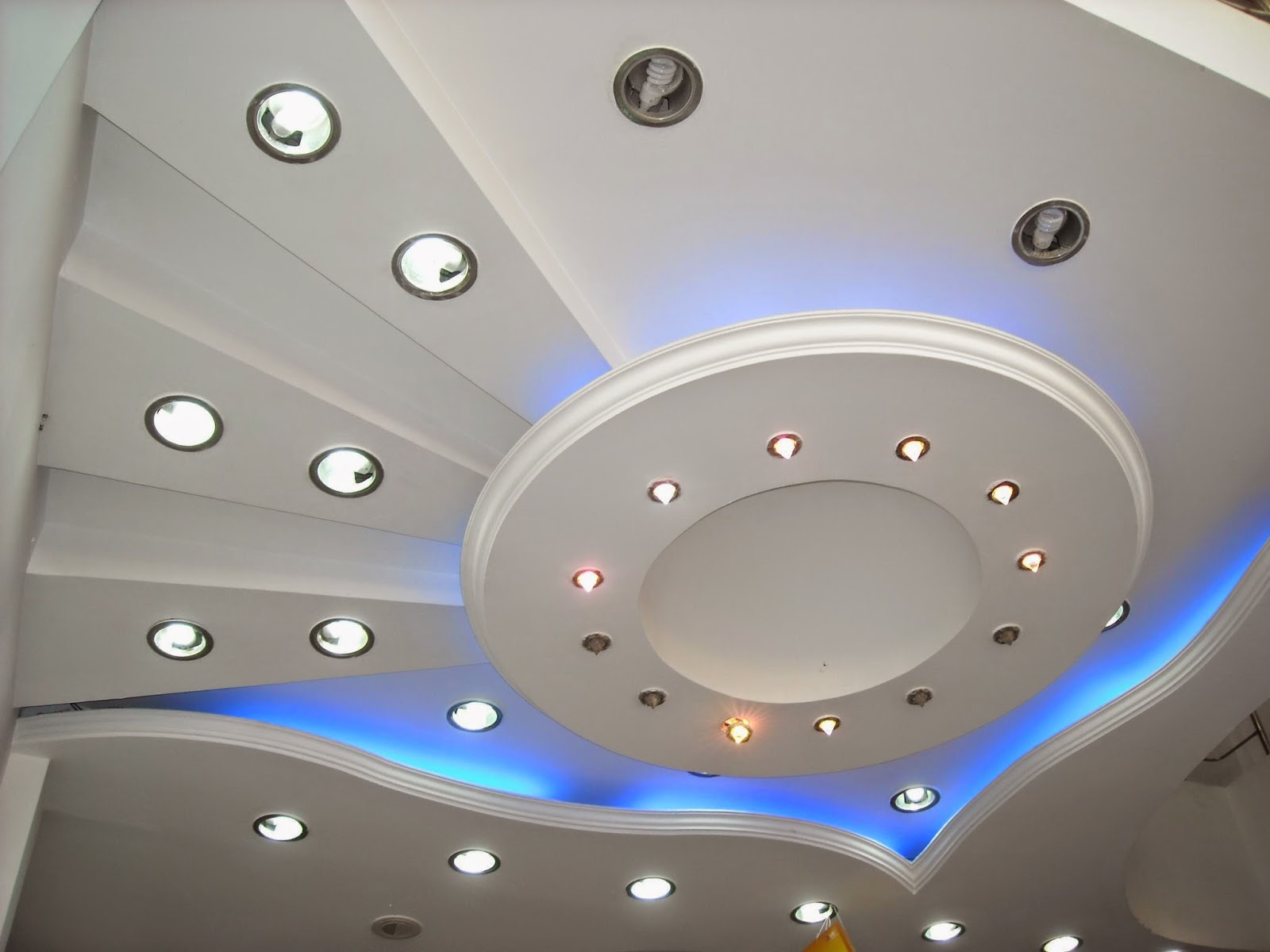 Wall and Roof Designing Ideas - Freshnist Design