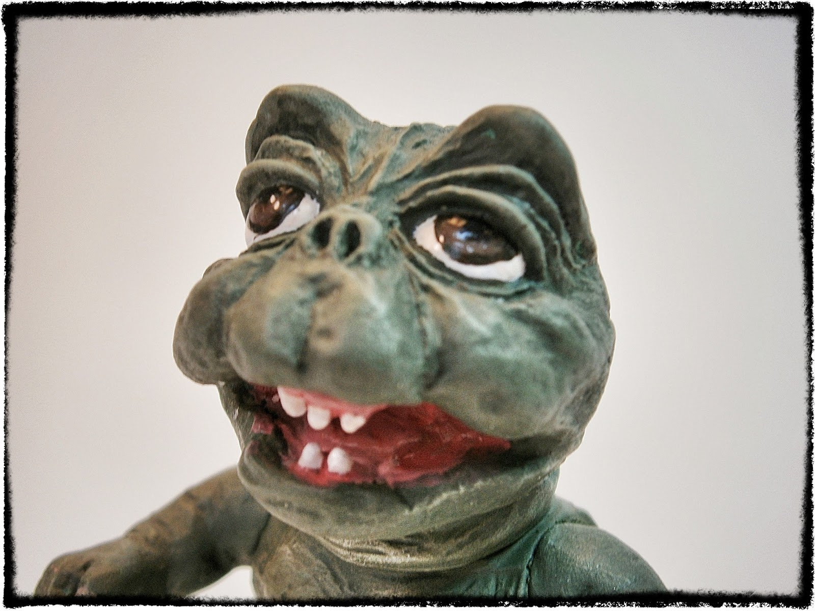 MechaGeezer's Toy Ramblings: Toy Review: West Kenji SD Godzilla and Minilla