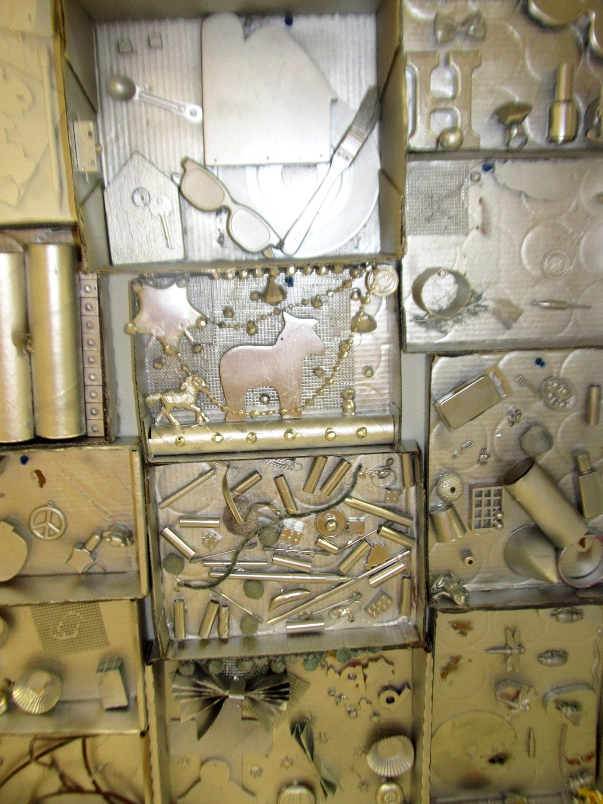 Art Julz: I SPY - Louise Nevelson inspired 5th grade Assemblages