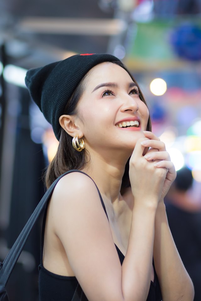 Gái xinh Sunisa Ganoo mặc áo dây cực gợi cảm