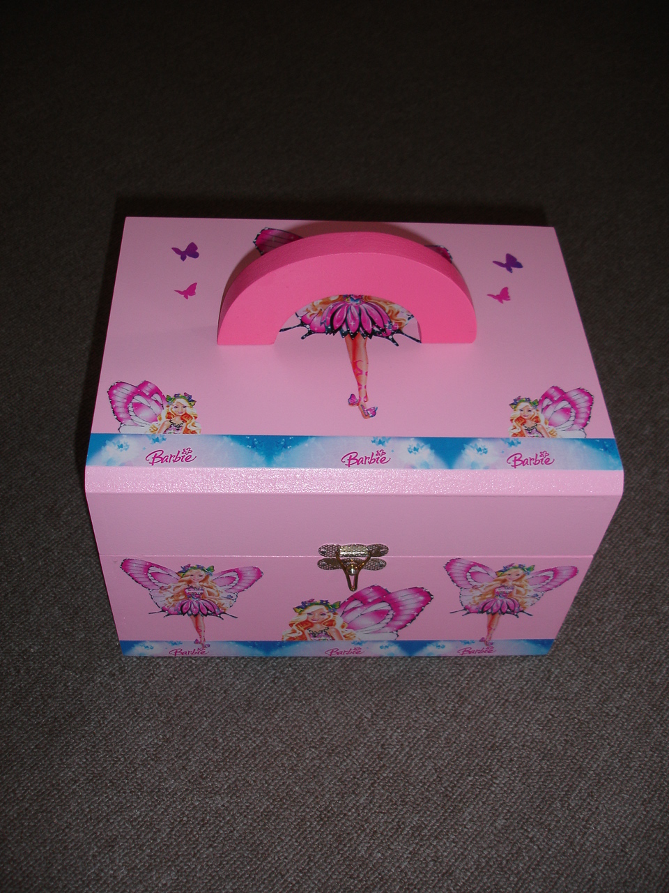 Artesanatos Daniela: Maleta Barbie Mariposa