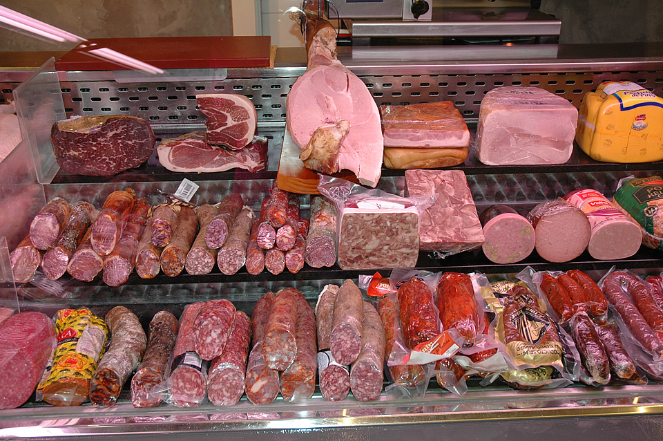 El hocico del osico: De charcuterías y del porqué de su nombre.