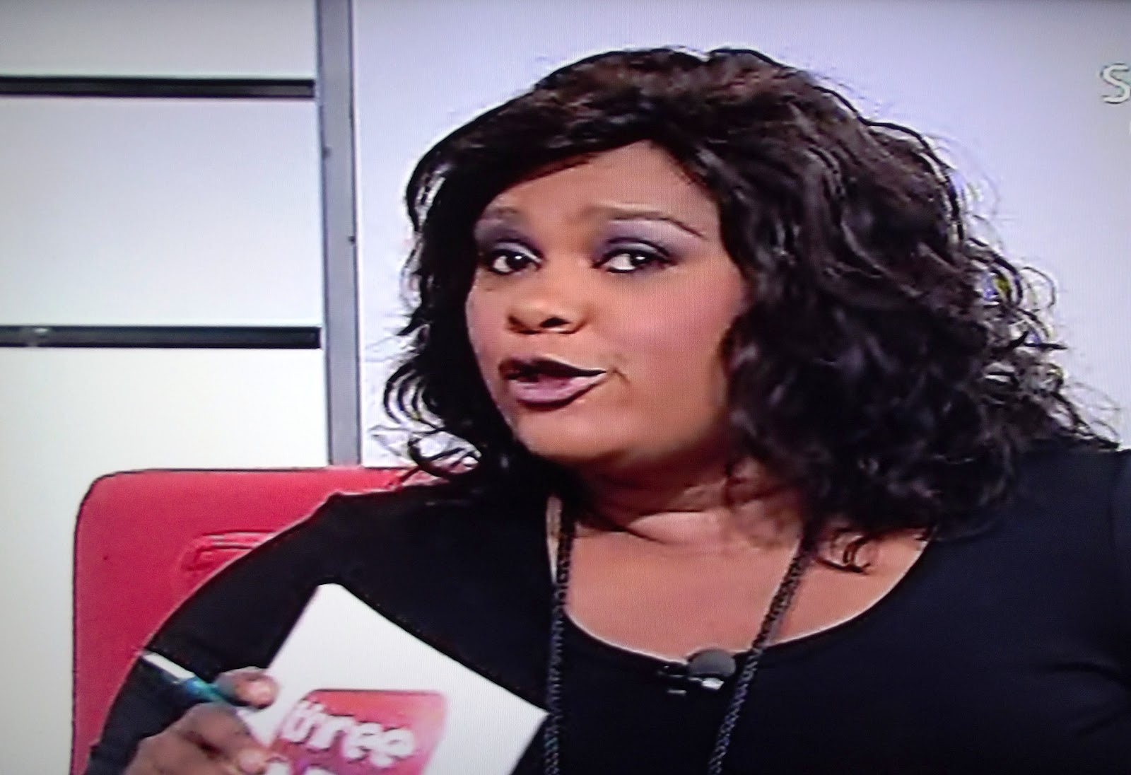 TV with Thinus: BREAKING. A livid Noeleen on SABC3 lashes out at a ...