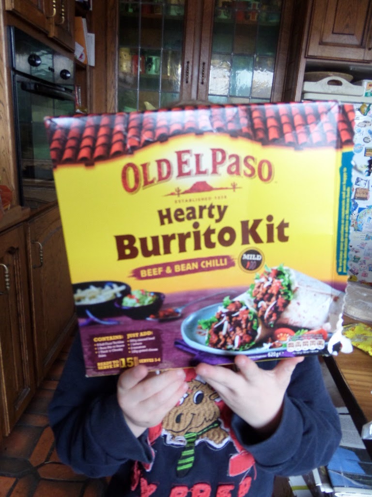 Madhouse Family Reviews: Old El Paso Hearty Burrito Kit review
