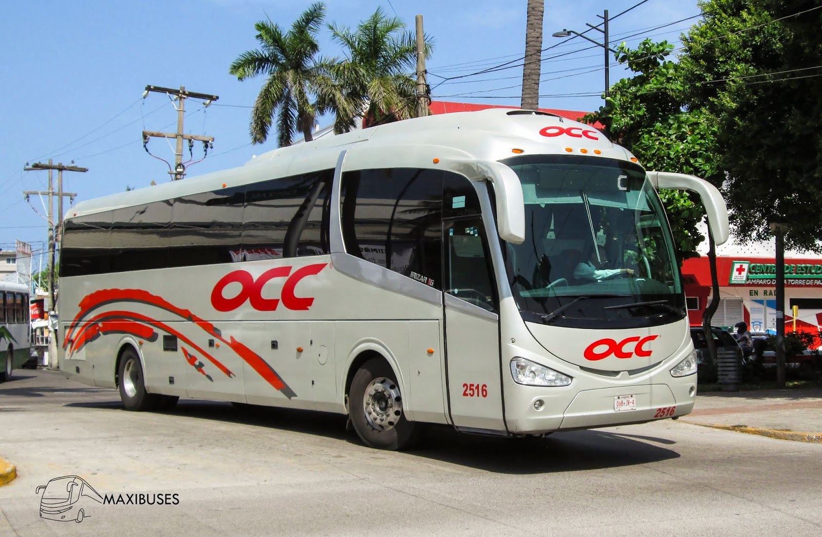 MAXIBUSES: OMNIBUS CRISTOBAL COLÓN