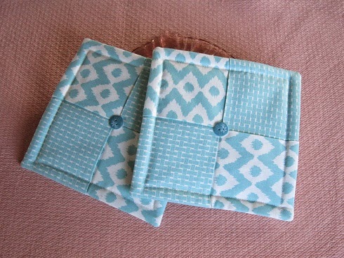 Miss Abigail's Hope Chest: Tutorial: Folded Fabric Hot Pads