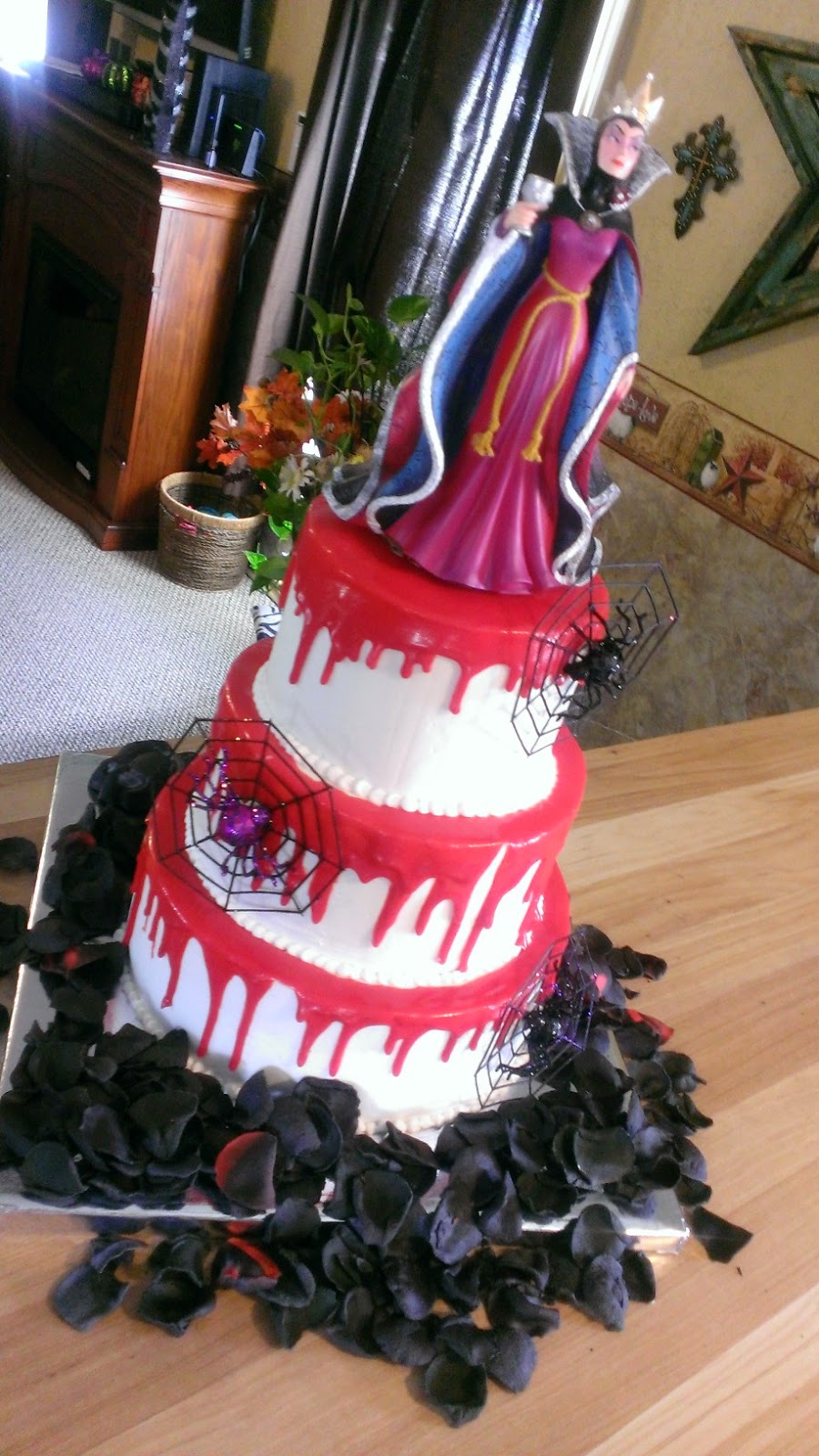 HAPPY CAKES: Evil Queen Halloween cake