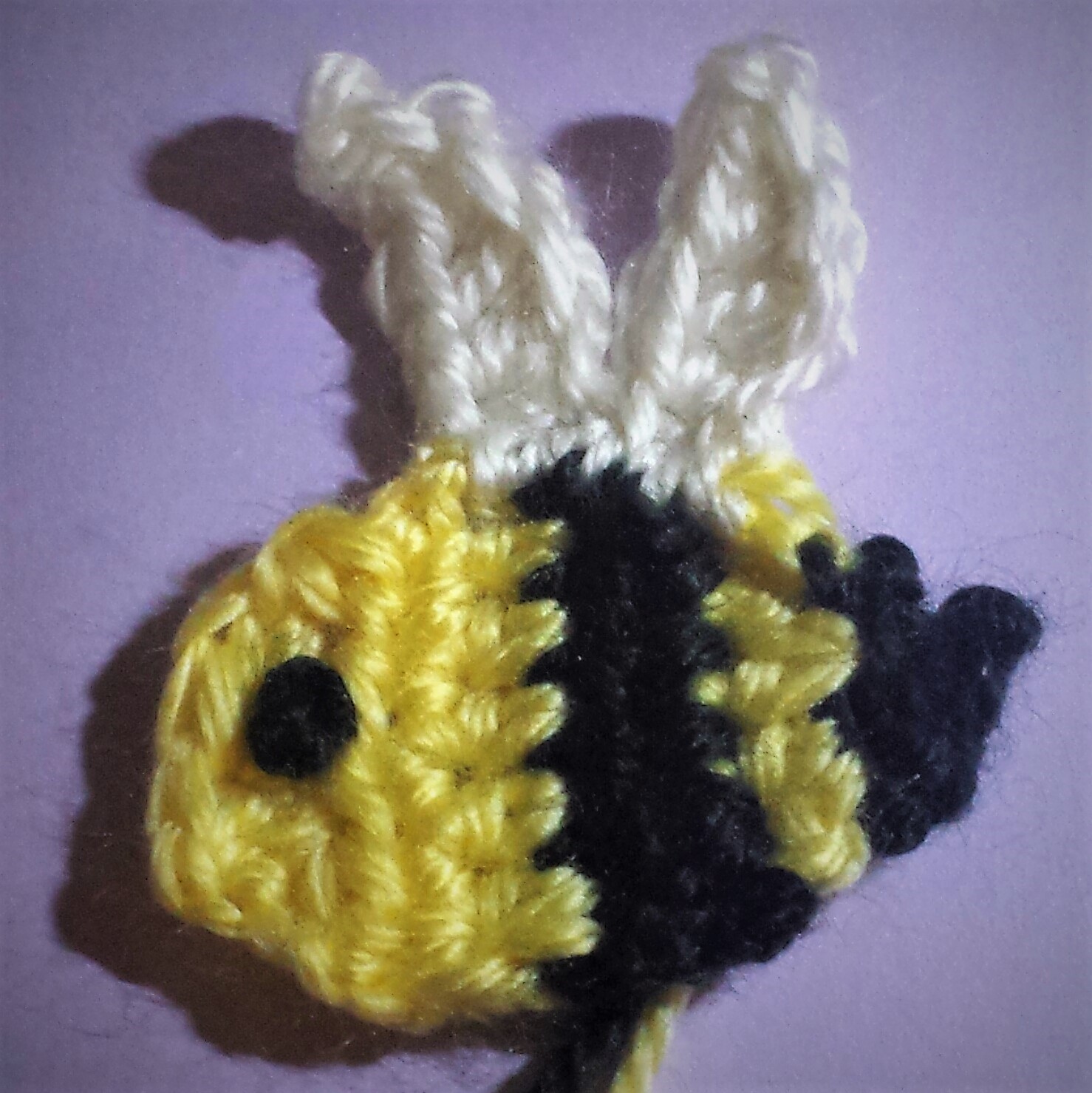 Bumblebee Applique - FREE CROCHET PATTERN | An Enchanted Boutique