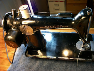 Perfect Stitch: The amazing Singer 201