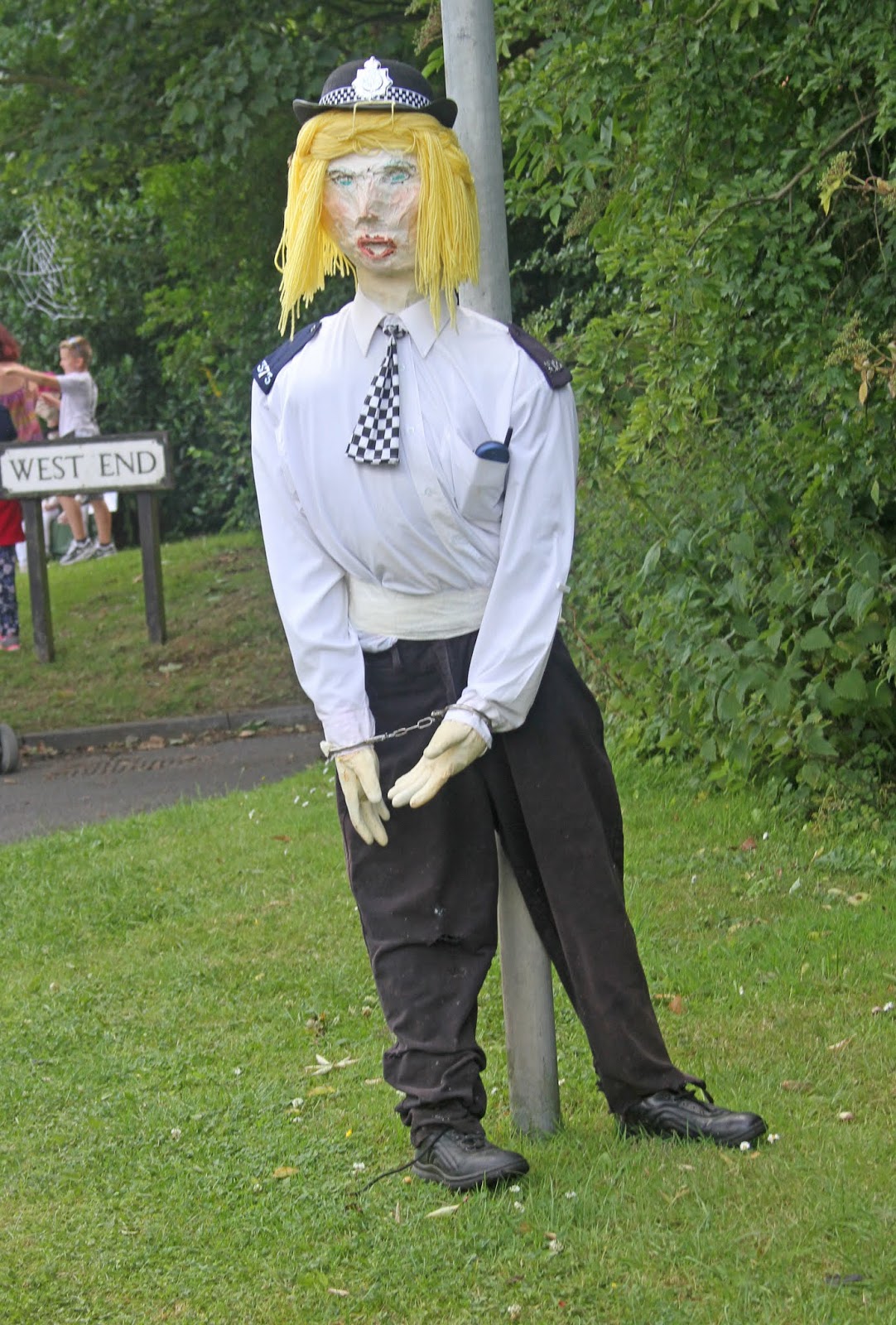 Simon and Karen Spavin: Muston Scarecrow Festival