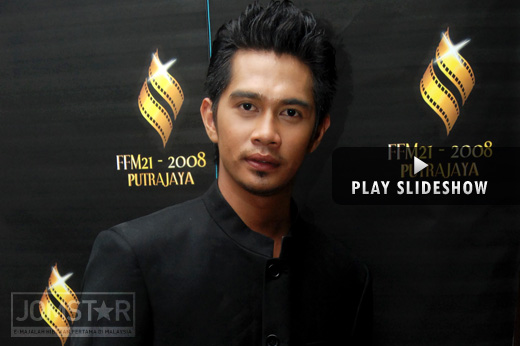 ABPBH 2011 : Fizz Fairuz Menang Pelakon TV Lelaki Popular Sebak dan ...