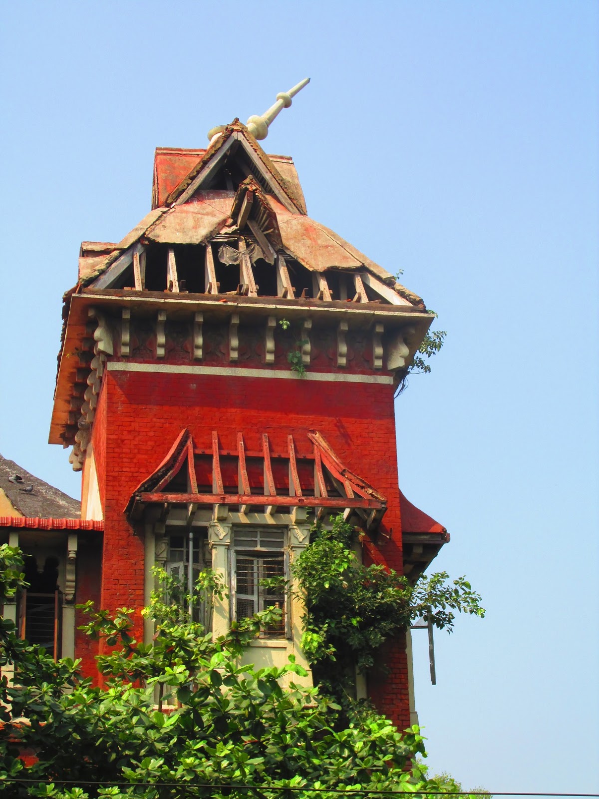 The Historic GPO Building and the Postal History of Madras