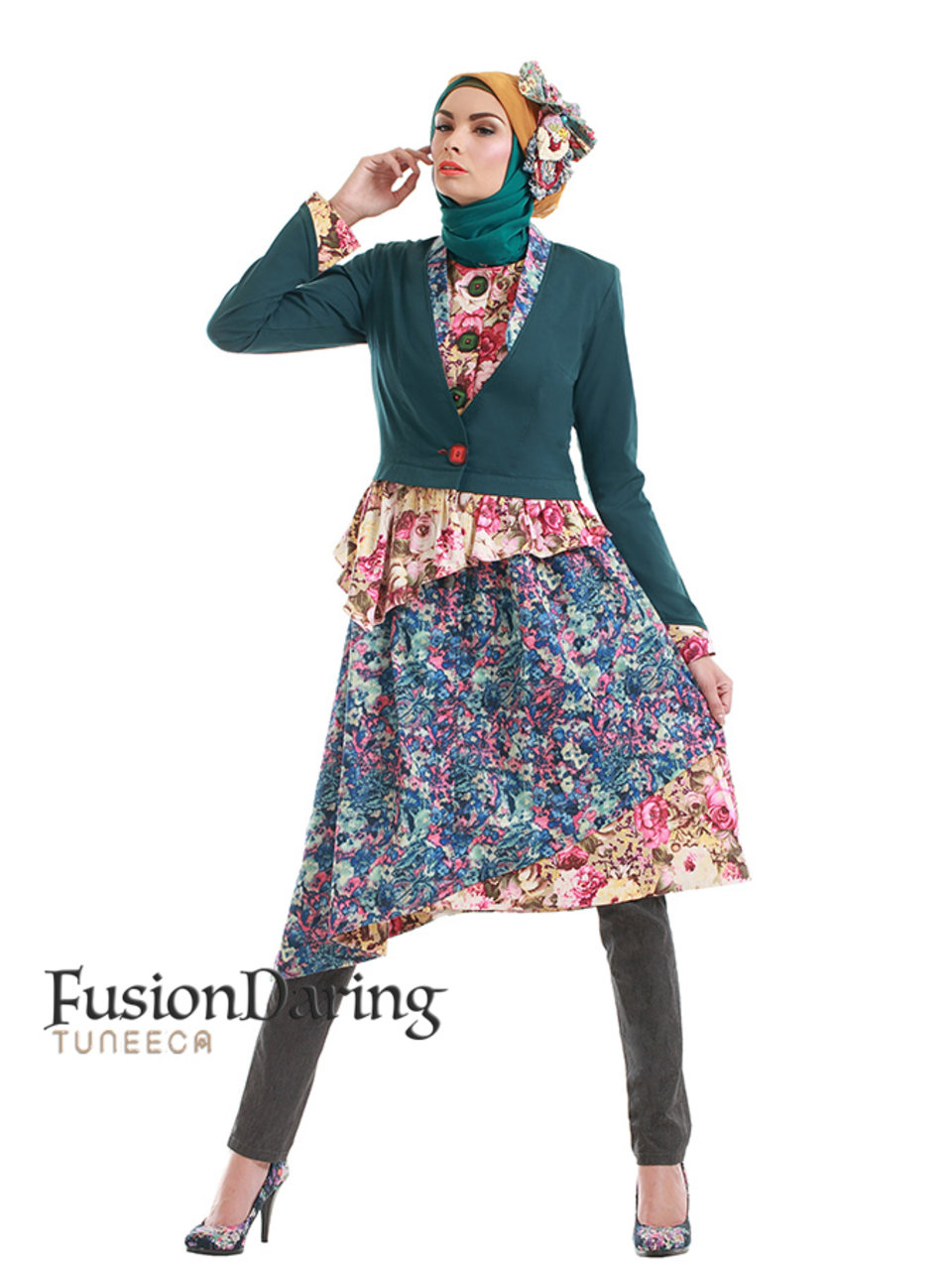 Busana Muslim Tuneeca: TUNEECA - SALE