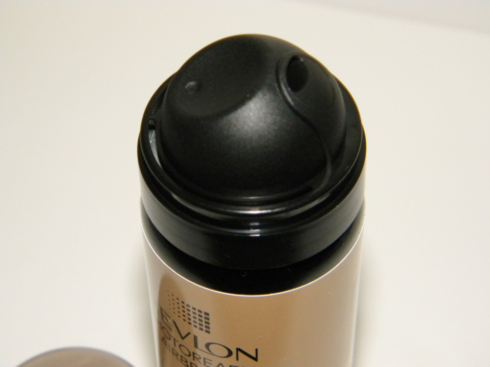 Aquaheart: Revlon PhotoReady Airbrush Mousse Foundation Review