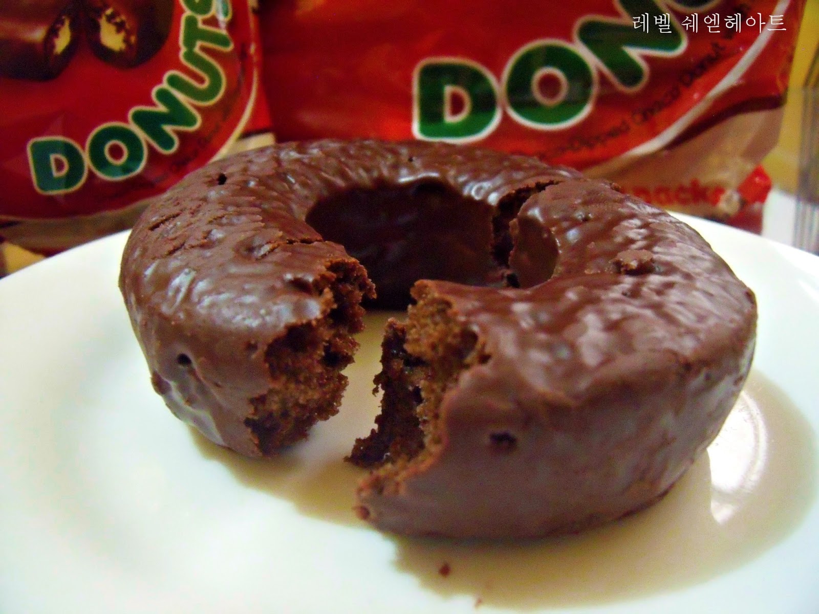 The Rebel Sweetheart.: Foodie Goodie | Doowee Donuts.