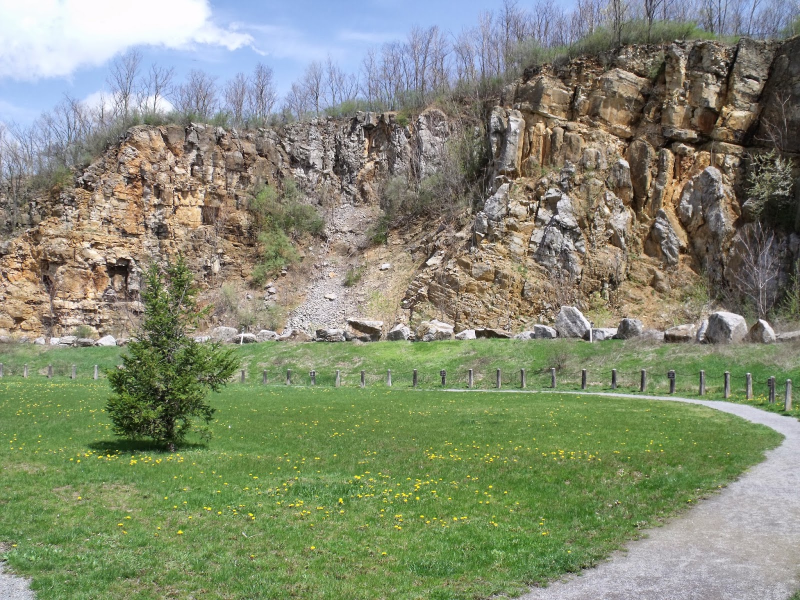 Discovery PA: Chimney Rocks Park