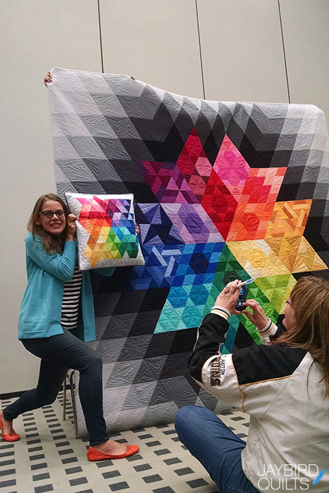 Jaybird Quilts: Gravity Quilt